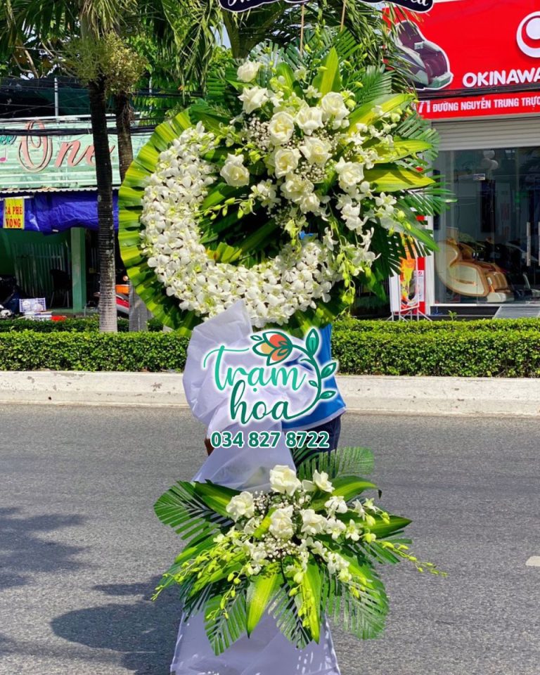 50+ Vòng Hoa Tang Trắng Viếng Tang Lễ đẹp & Sang Trọng